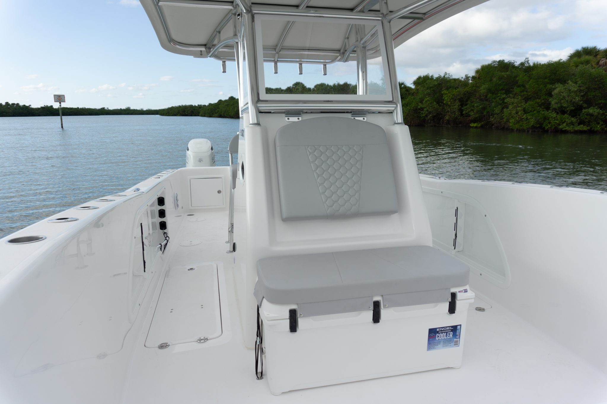 280 STX Center Console - Twin Vee