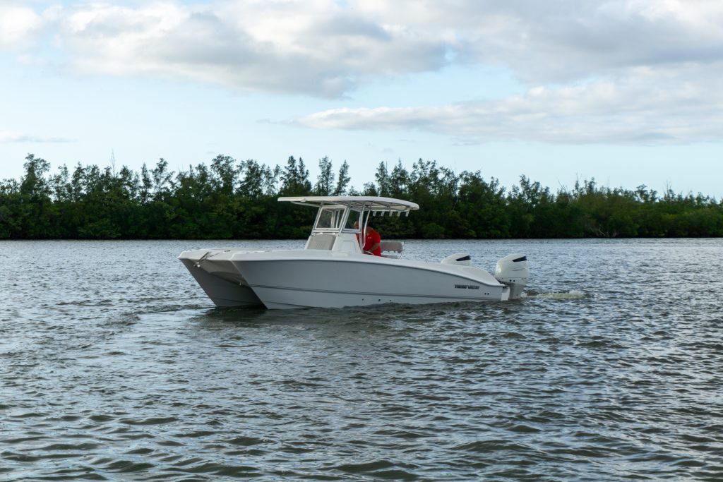 280 STX Center Console - TwinVee